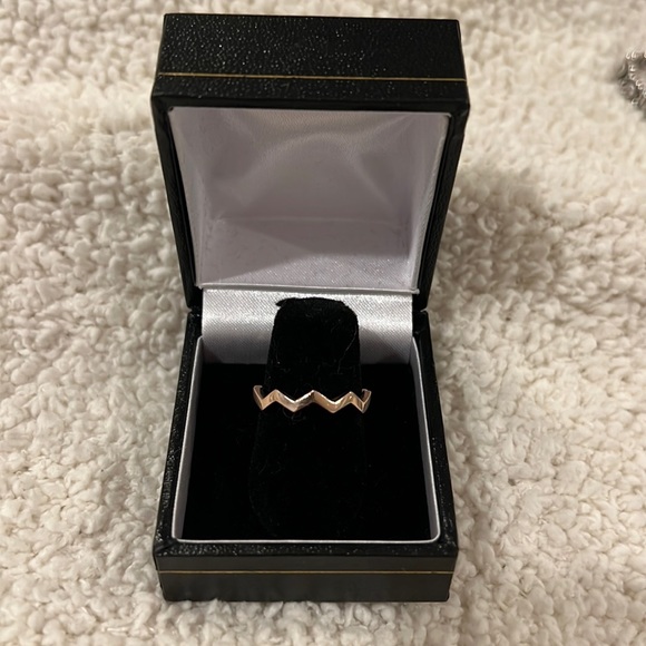 Pandora | Jewelry | Zig Zag Ring | Poshmark